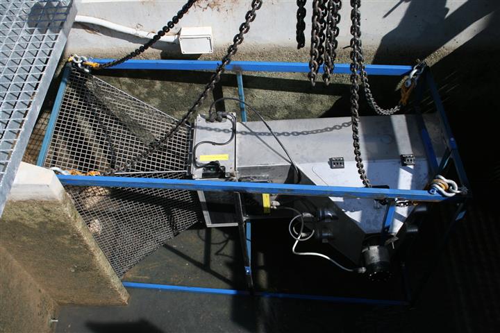 Assessment of an infrared fish counter (Vaki Riverwatcher) to quantify ...